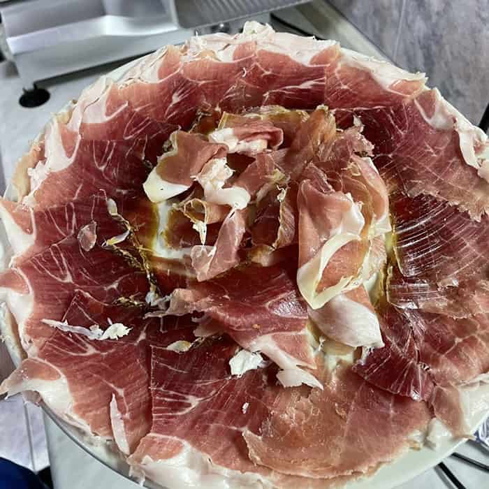 Domaća pršut slajs 500gr - Domaće iz Srbije